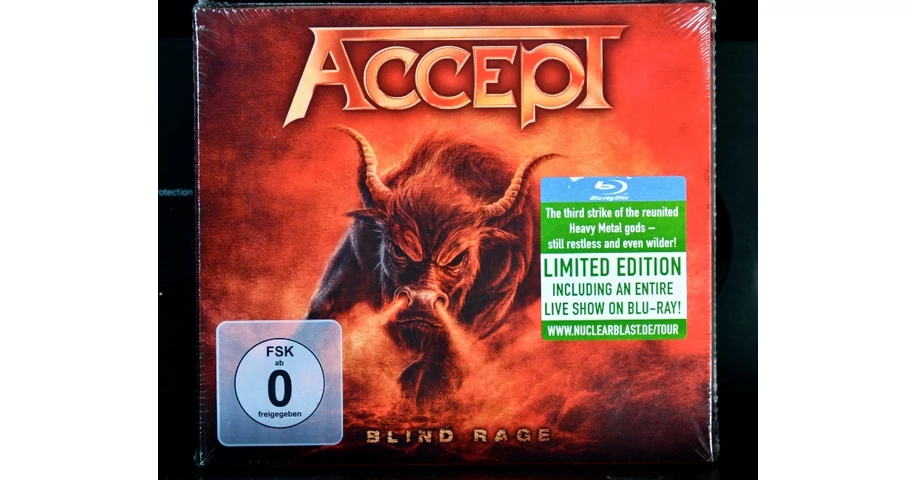 Accept - Blind Rage CD+Blu-ray Digi - Nuclear Blast - Zenei webshop CD Vinyl LP zenei DVD Blu ...